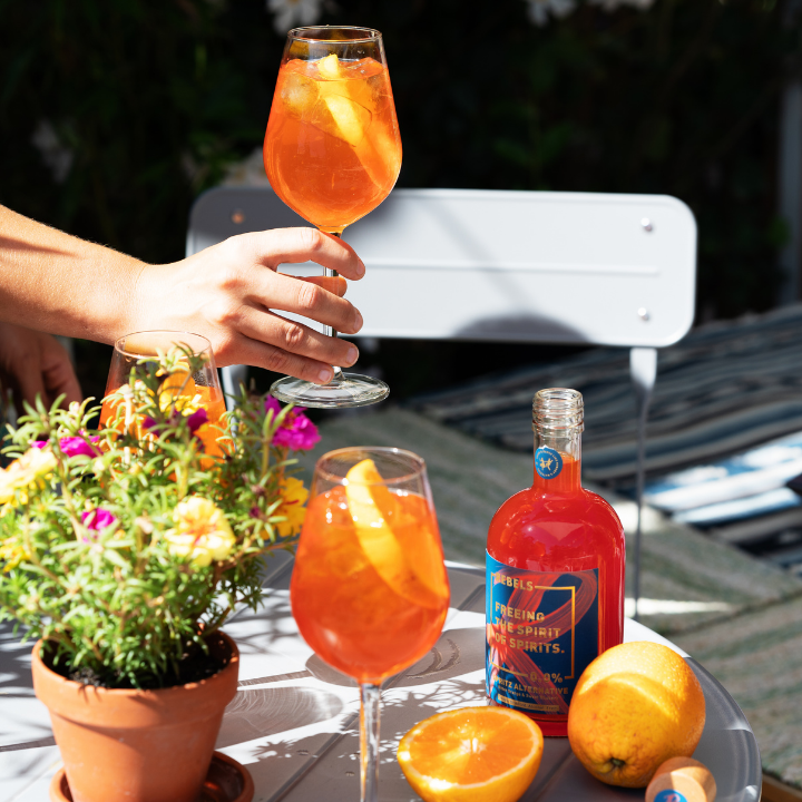 ALCOHOL-FREE SPRITZ - REBELS 0.0%